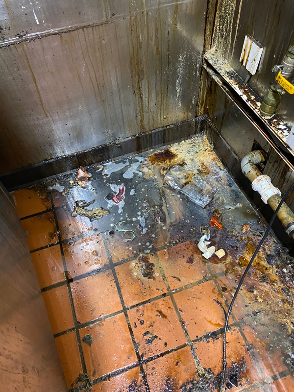 The Importance of a Deep Clean to Remove Grease from Your Commercial ...